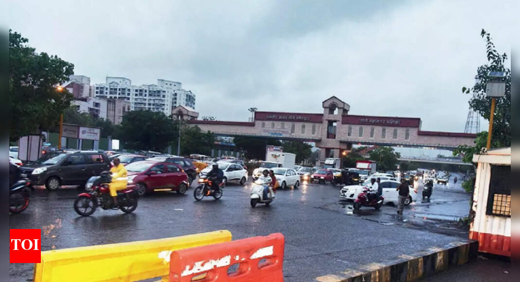 Dharavi rehab: BMC can spare 5 acres of Mulund octroi land | Mumbai ...