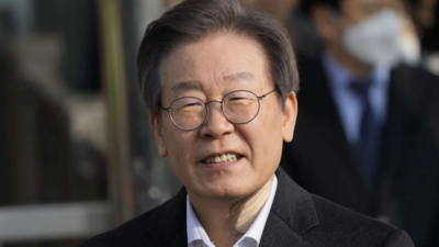 Lee Jae-Myung: Man who stabbed South Korea's opposition leader sentenced to 15 years in prison ...