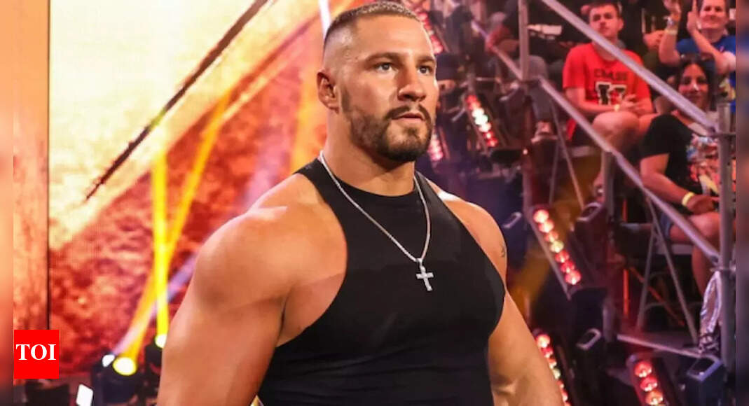 WWE Hall of Famer Booker T talks about IC Title match at Money in the ...