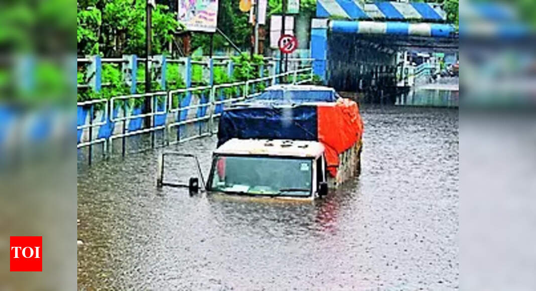 Patipukur Waterlogging Kolkata: KMDA's Desilt Plan to Prevent Patipukur ...