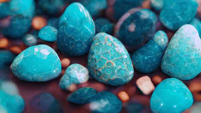 Firoza, the living stone that spins money for the wearer! - Times of India