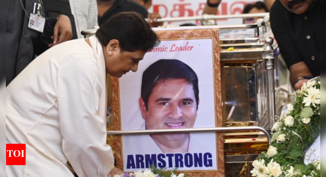 Armstrong murder case: Mayawati calls for CBI probe | Chennai News - Times of India