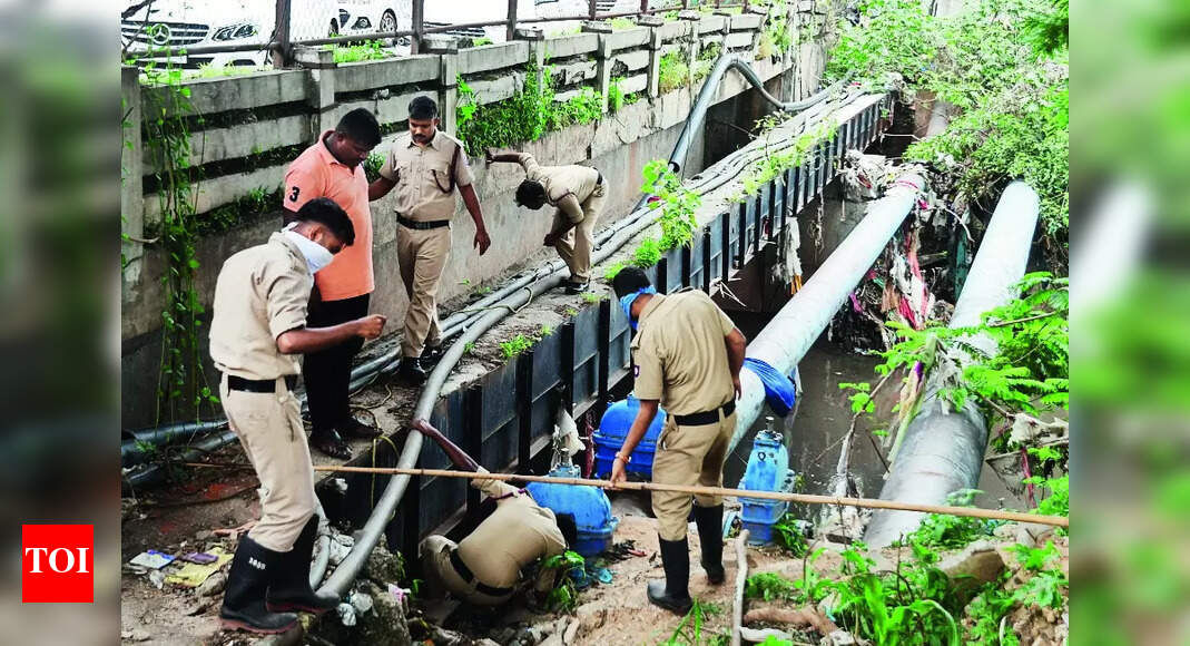 Delivery Boy: Delivery boy drowned in drain accident | Bengaluru News ...