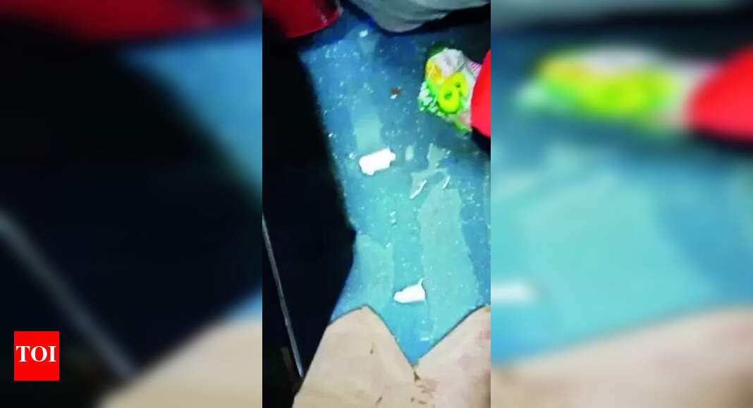 Rain Outside: Rainwater seepage issue in Howrah Mail Express | Chennai ...