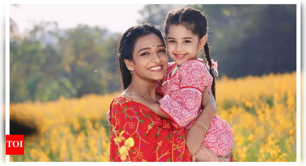 Bhagya Lakshmi's Aishwarya Khare sees a reflection of herself in her on ...