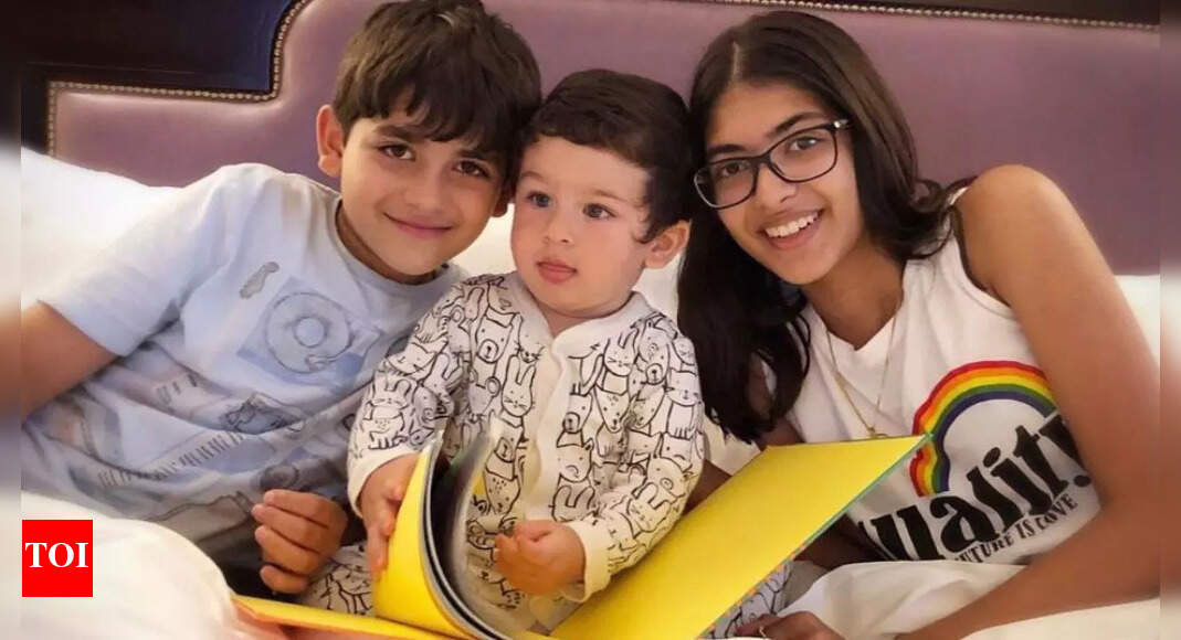 When Karisma Kapoor shared a delightful picture of nephew Taimur on his ...