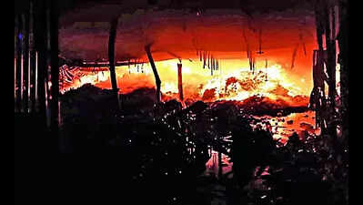 Fire: Fire breaks out in godown, man burned to death | Kochi News ...