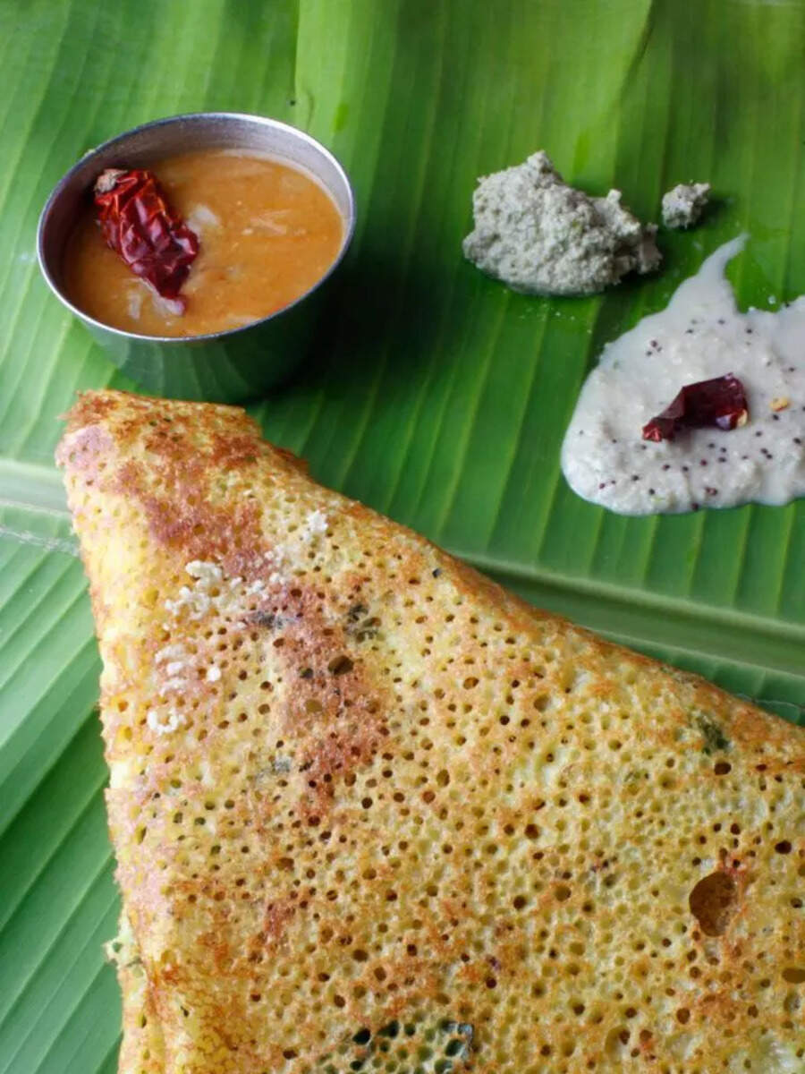 10 Minute No-Ferment Rava Dosa Recipe For A Quick Breakfast | Times Now