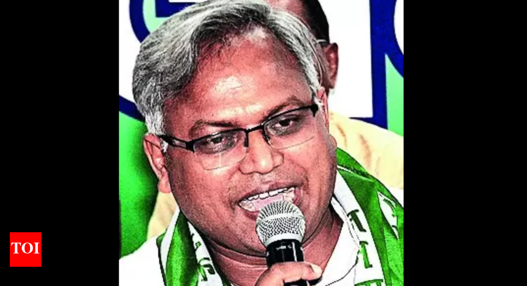 JD(U): Former bureaucrat Manish Kumar Verma joins JD(U) ahead of 2025 ...