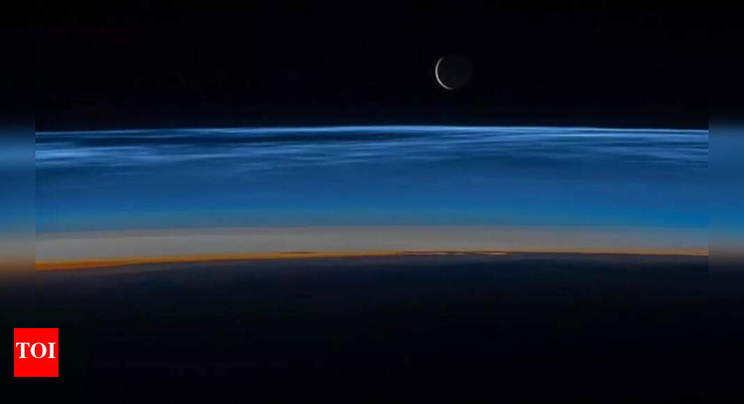 NASA shares breathtaking picture of moon rise from ISS | - Times of India