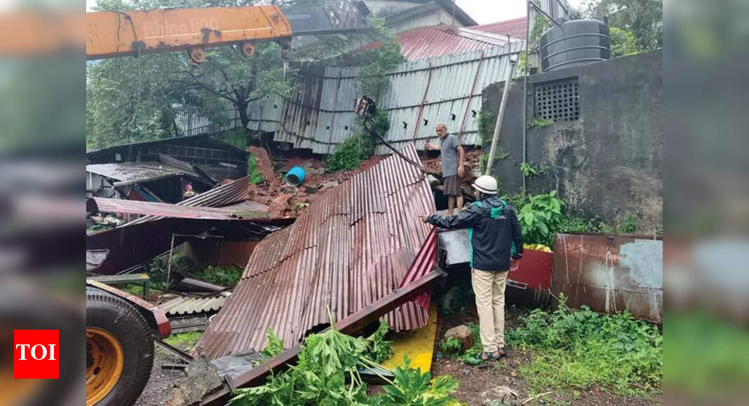 Labour commission looks into collapse at Kundaim | Goa News - Times of ...