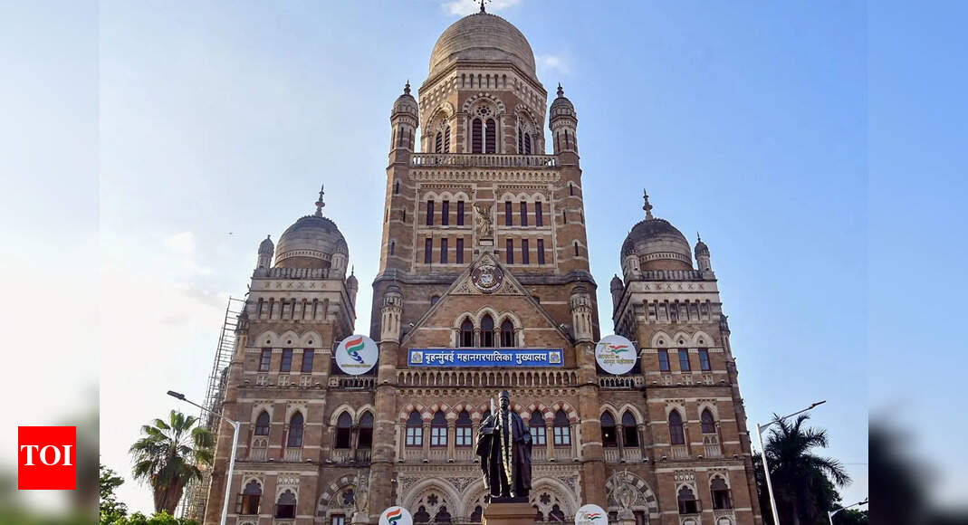 Building Demolition: Illegal Building Demolition Resumes in Versova ...