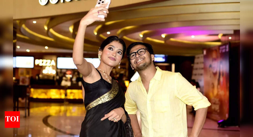 Ashoke Viswanathan’s film had a grand premiere | Bengali Movie News ...