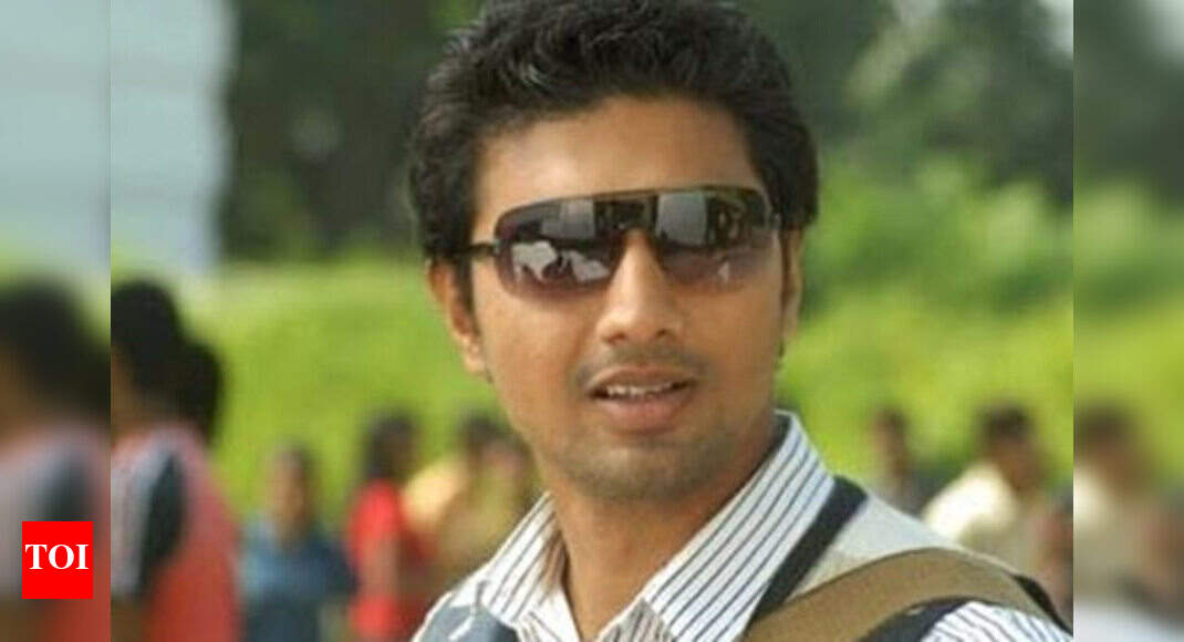 Dev turns singer | Bengali Movie News - Times of India