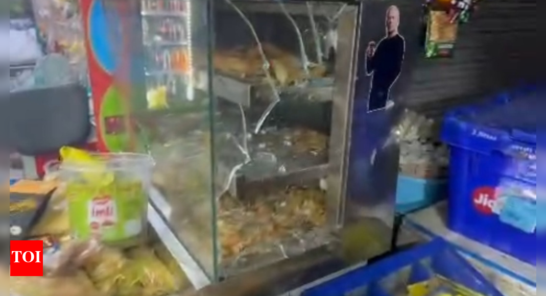 Grocery shop vandalised, owners assaulted over momos issue | Chandigarh ...