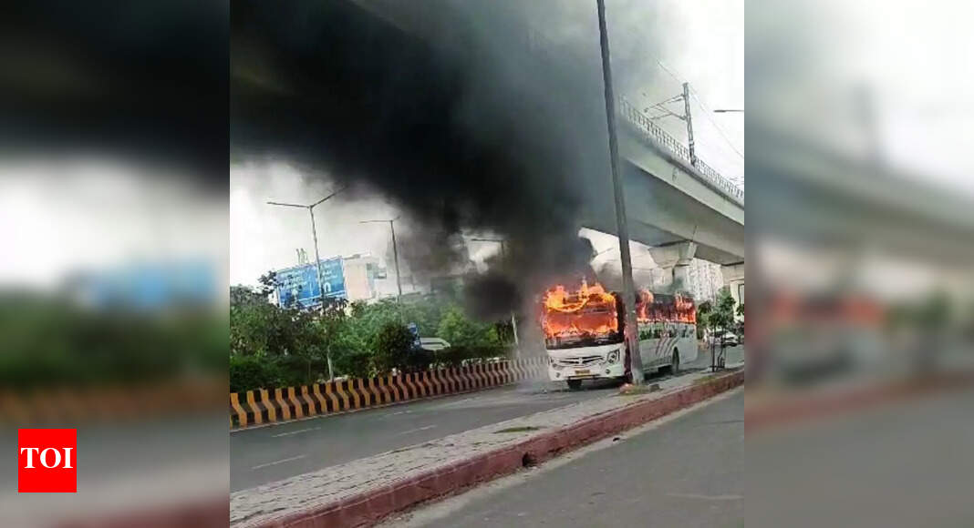 Bus Fire: Bus catches fire near City Centre metro station, causing ...