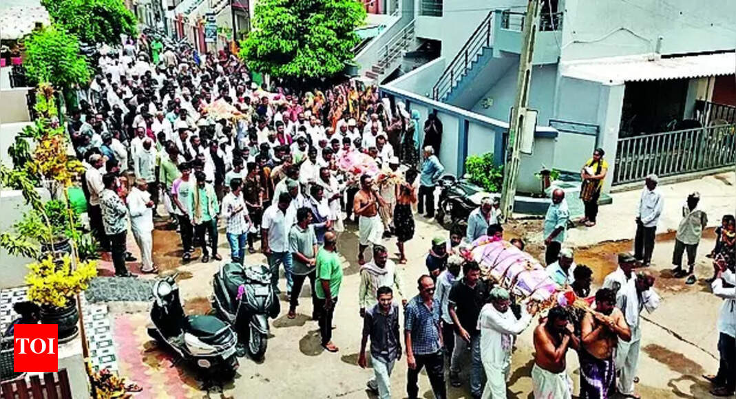 Extortion Threat: Family Suicide Due to Extortion Threat: Police ...