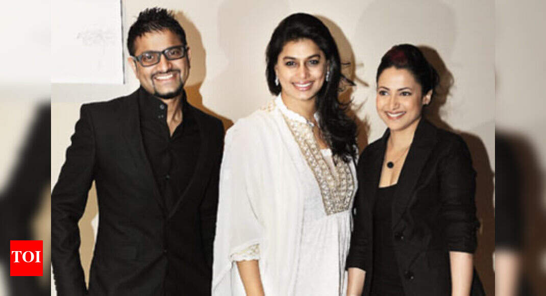 Sunil Padwal's art show in Mumbai | Events Movie News - Times of India