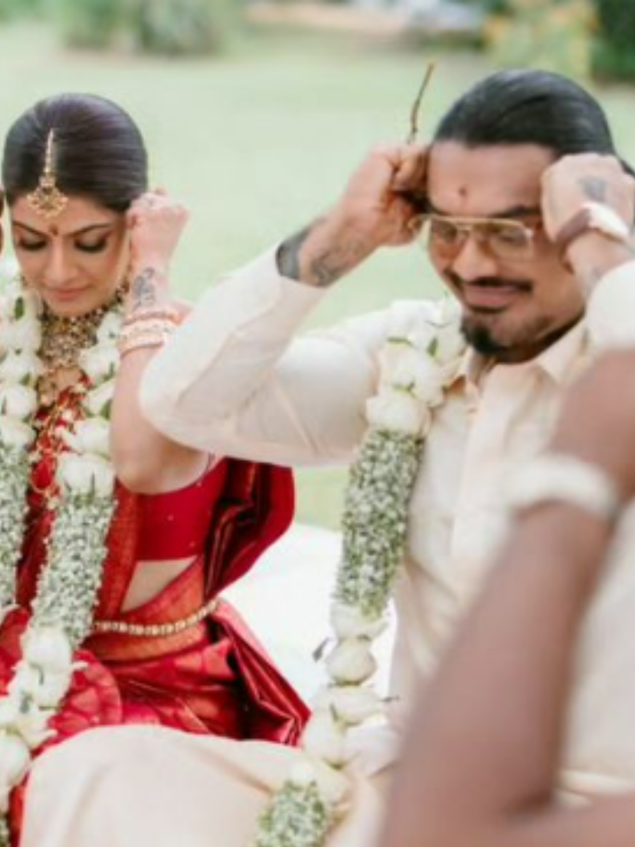 In pics: Varalaxmi Sarathkumar ties the knot with Nicholai Sachdev in ...
