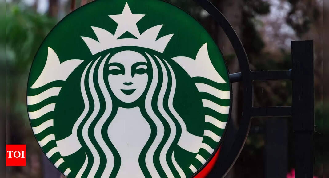 Starbucks Logo History: The Fascinating History of Starbucks' Siren ...