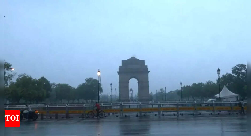 Heavy Rain Lashes Delhi Ncr Imd Issues Yellow Alert Delhi News
