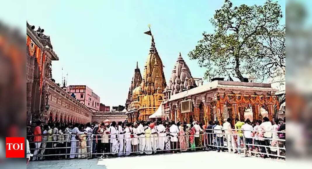 Kashi Dwar: Local devotees now required to show ID cards for entry into ...