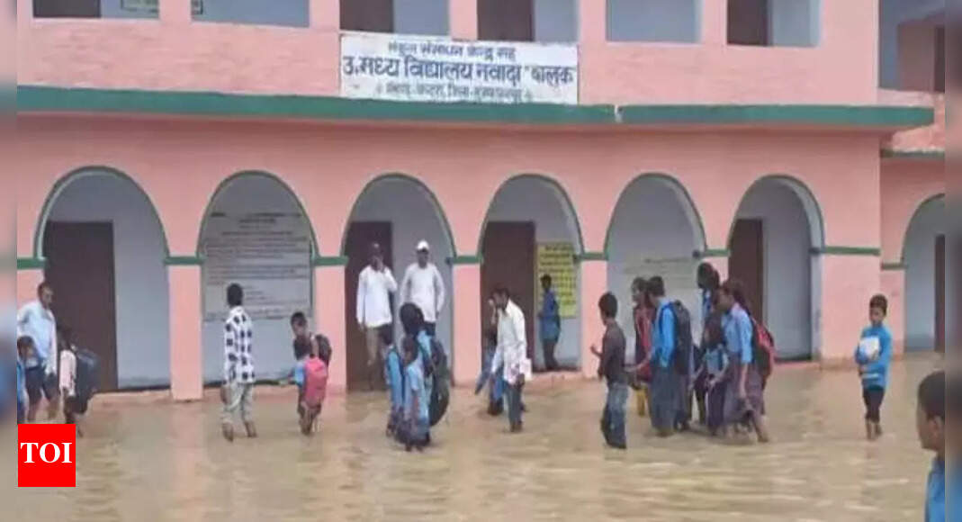 Bihar floods: Thousands cut off, schools submerged and homes flooded ...