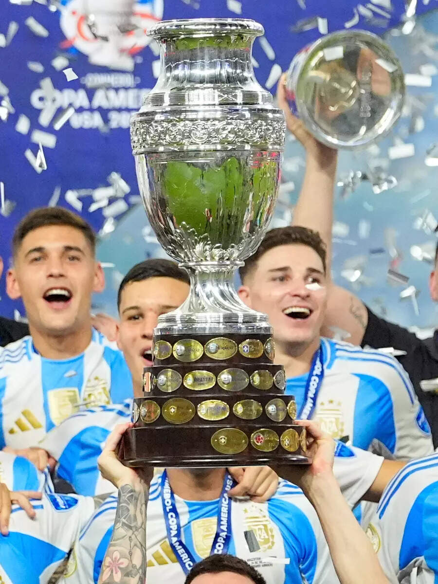 Lionel Messi Shatters World Record, First Player to Win 45 Trophies ...