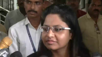 Puja Khedkar: Trainee IAS officer Puja Khedkar's Disability ...
