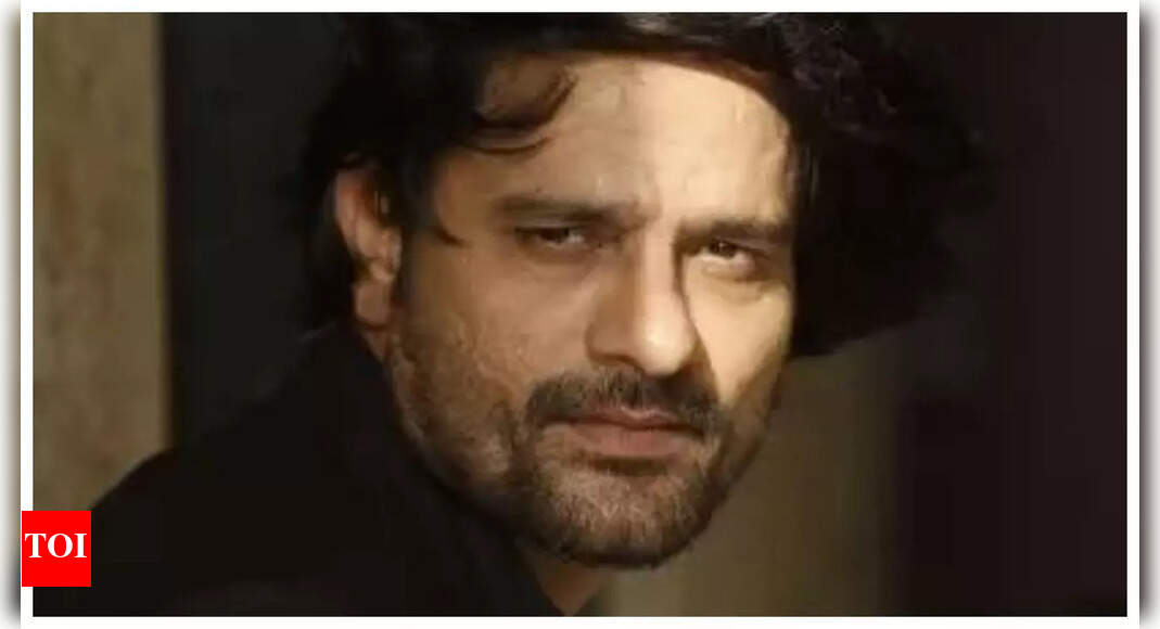 Jaideep Ahlawat reveals Irrfan is his all-time favourite actor | Hindi ...