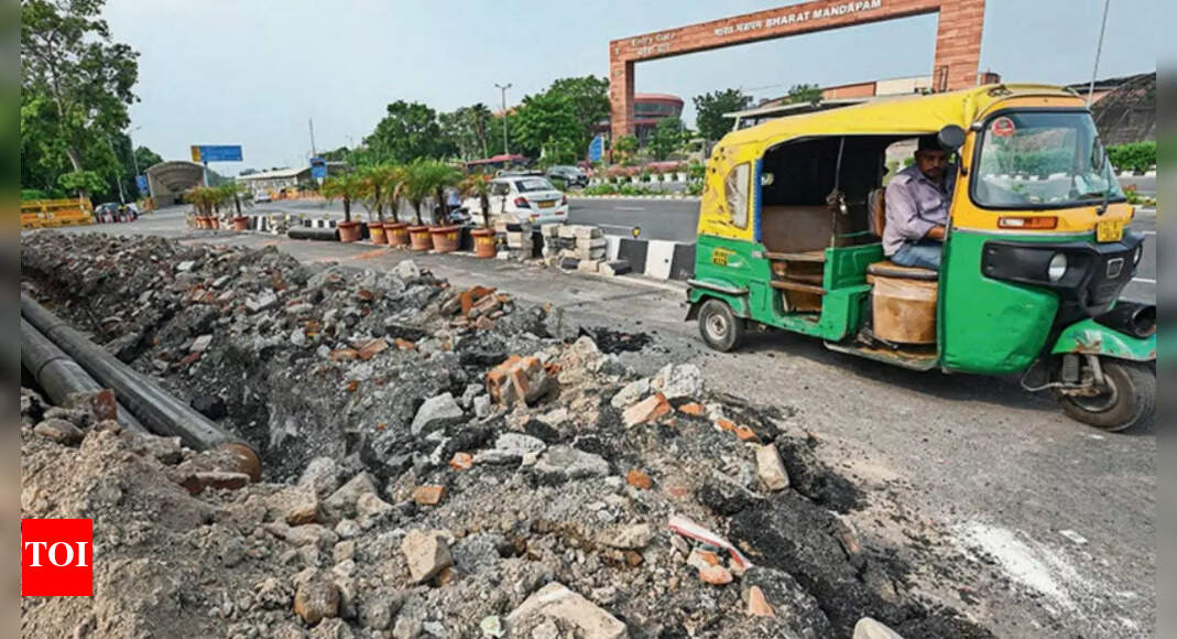 Mathura Road: Mathura Road Refurbished for G20 Summit Now Fractured for ...