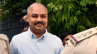 Swati Maliwal assault case: Delhi Police files chargesheet against Kejriwal's aide Bibhav Kumar ...