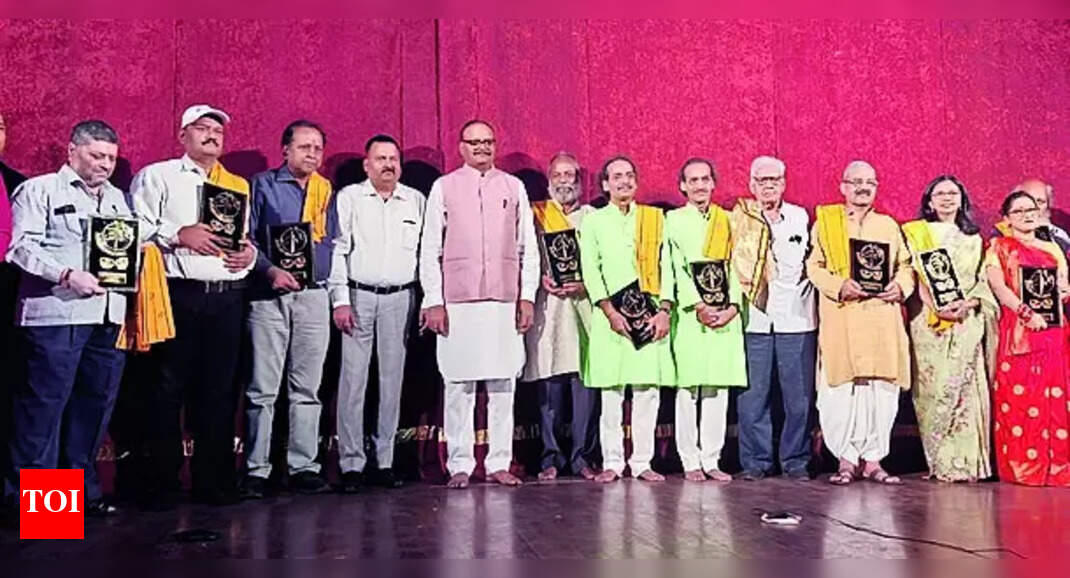 Urmil Rang Utsav: 'Urmil Rang Utsav' brings alive nautanki | Lucknow ...