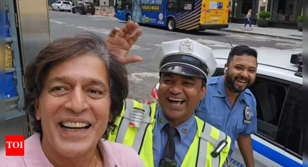 Chunky Panday hilariously recreates his iconic 'Aakhri Pasta' moment ...