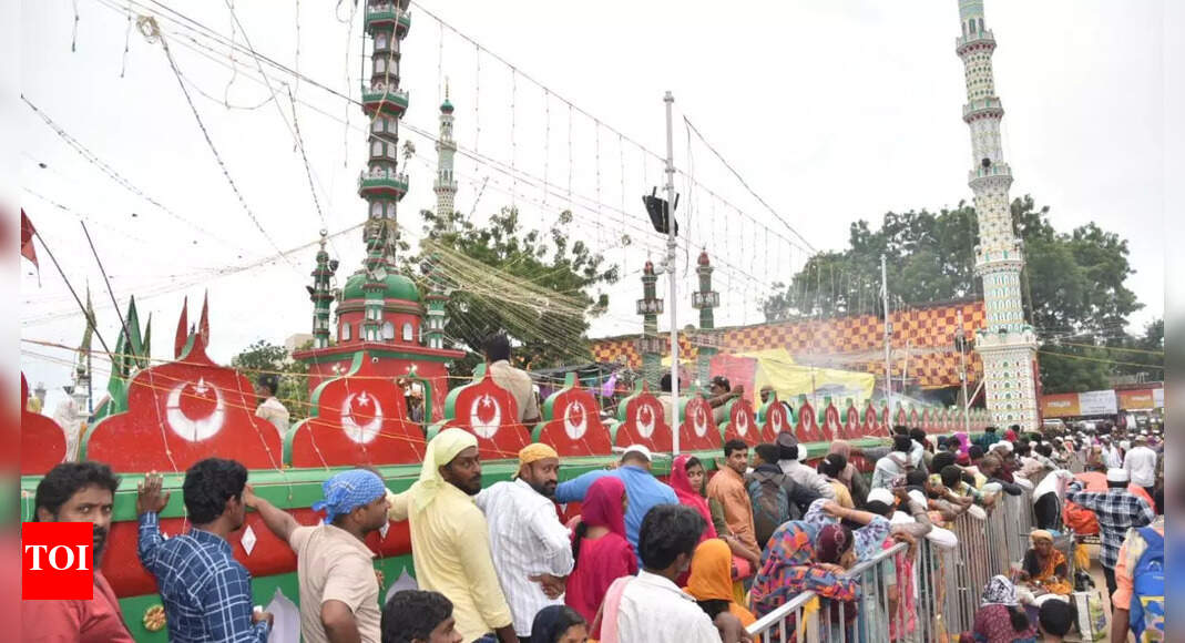 'Rottela Panduga' draws a huge influx of devotees to Nellore from ...