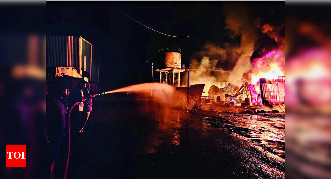 Fire: Fire breaks out at poultry feed unit near Alandi with no ...