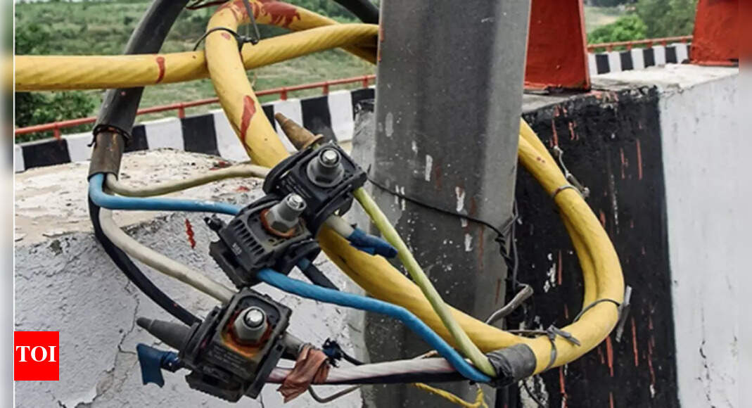 Electrocution: Electrocution Deaths on the Rise: Residents and ...