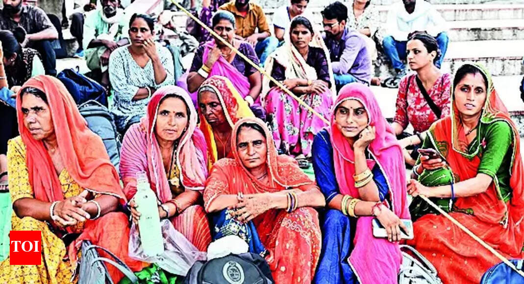 Protest Spots: Activists demand protest spots near assembly and ...
