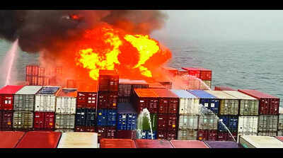 Explosions rock cargo ship, Coast Guard rushes with aid | Goa News ...