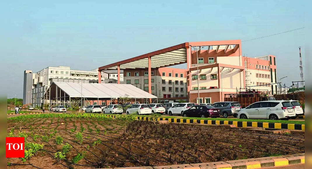 IIT Dharwad: IIT Dharwad 5th Convocation: Chief Guest, Awards, and ...