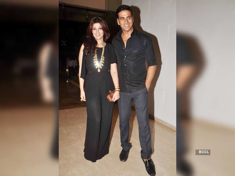 Twinkle and Akshay Kumar during Farah Khan's house warming bash