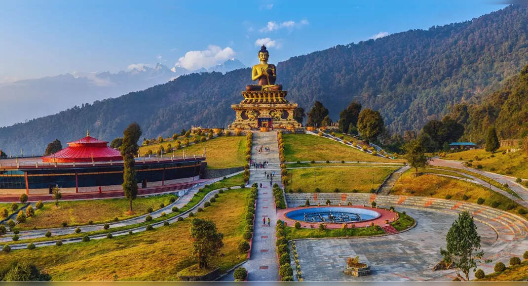 Sikkim: Mandatory garbage bags in all tourist vehicles entering the ...