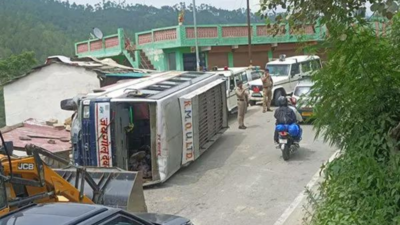 SDRF: Bus overturns near Uttarakhand's Almora, six injured | Dehradun ...