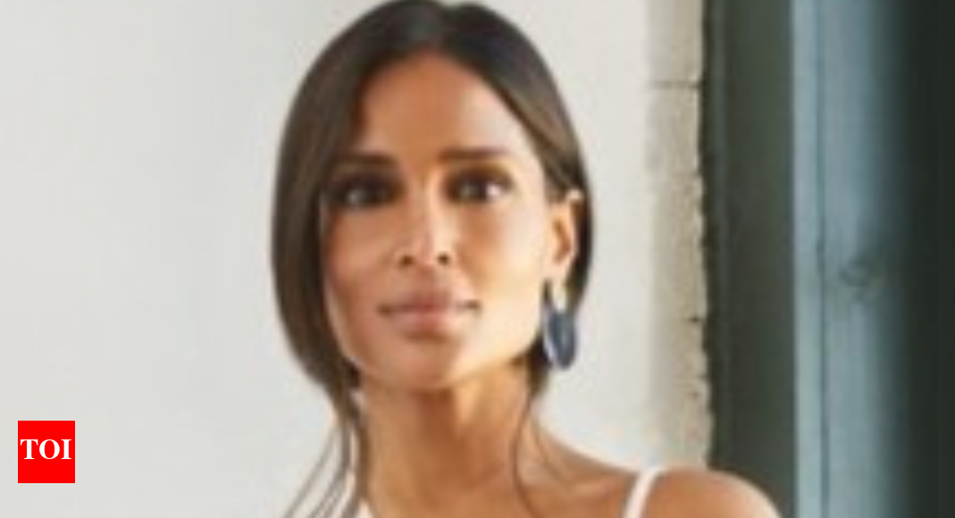 Who is startup CMO Kinjil Mathur telling Gen Z to 'work any hours, any ...