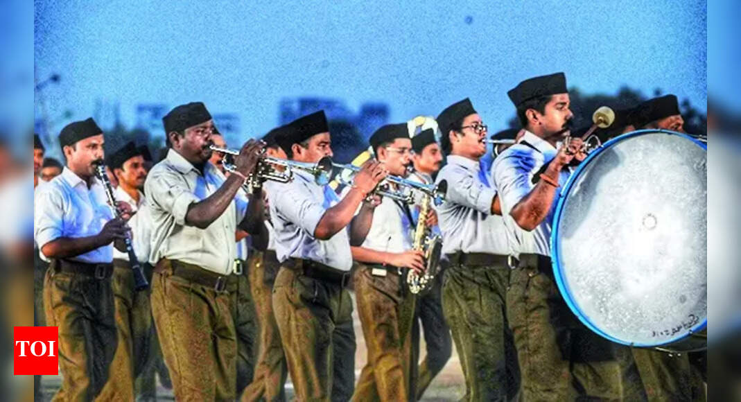 RSS: 44-year-old ban on govt staffers joining RSS lifted | Delhi News ...