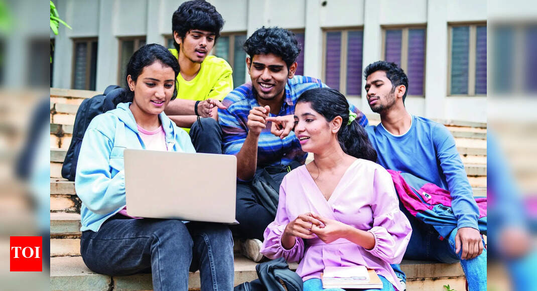 FYJC Cutoffs: FYJC cutoffs surge in Round 3 admissions across arts ...