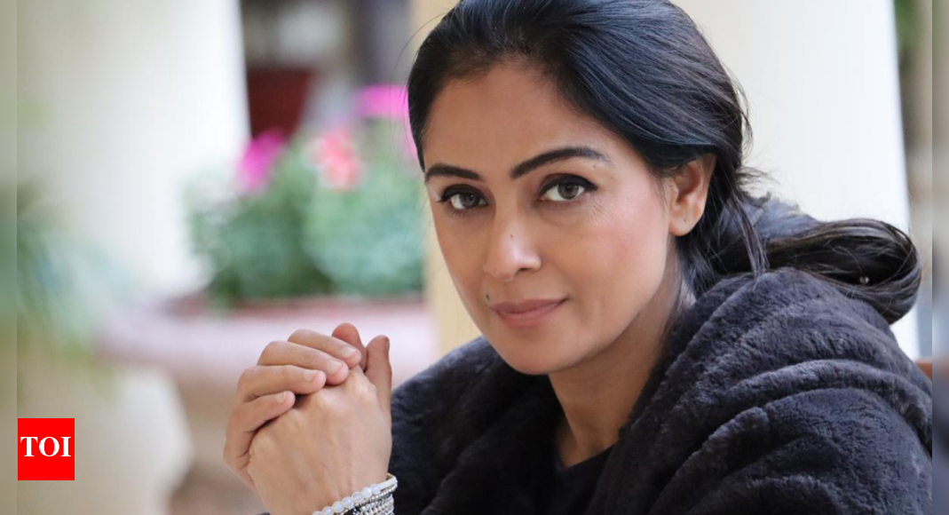 Simran looks forward to sign up new Telugu films! | Telugu Movie News ...