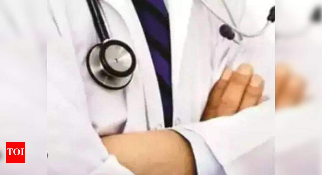 Kolkata: Doctor harassed after patient dies in hospital | Kolkata News ...
