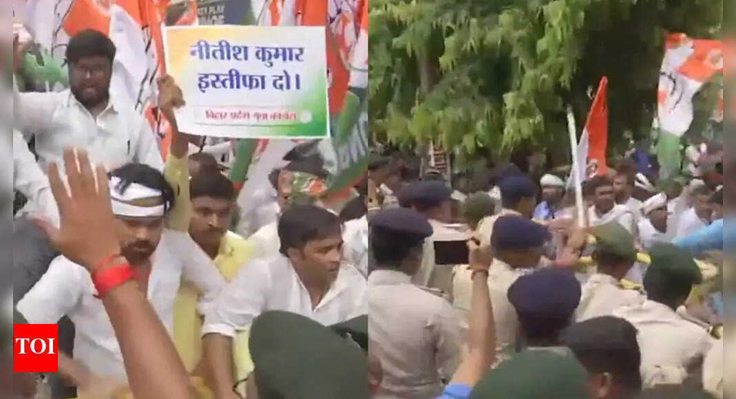 Police use force as Bihar Youth Congress protests against Nitish govt ...