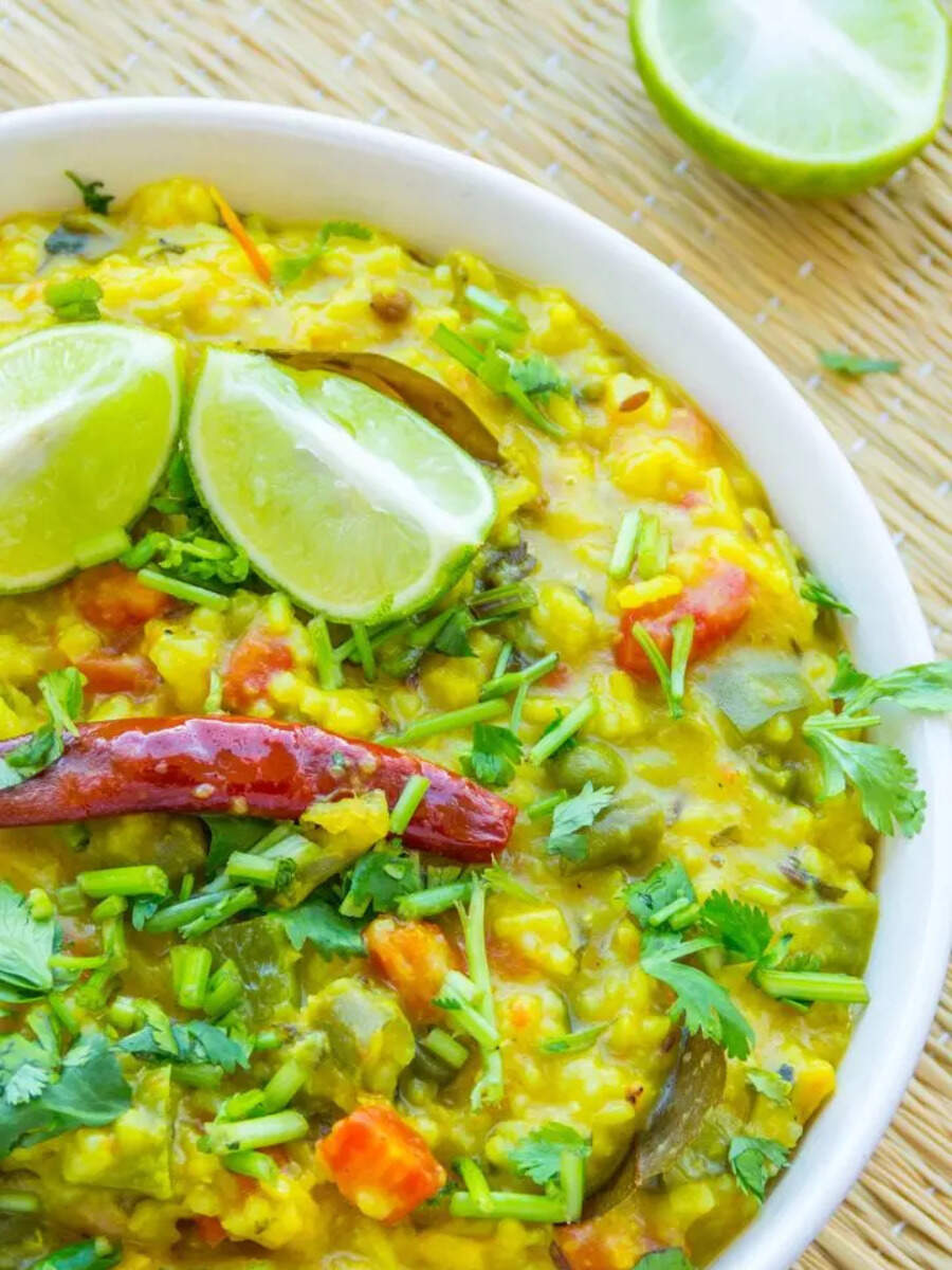 Vrat Special Gujarati-Style Jain Vegan Khichdi For A Hearty Meal ...